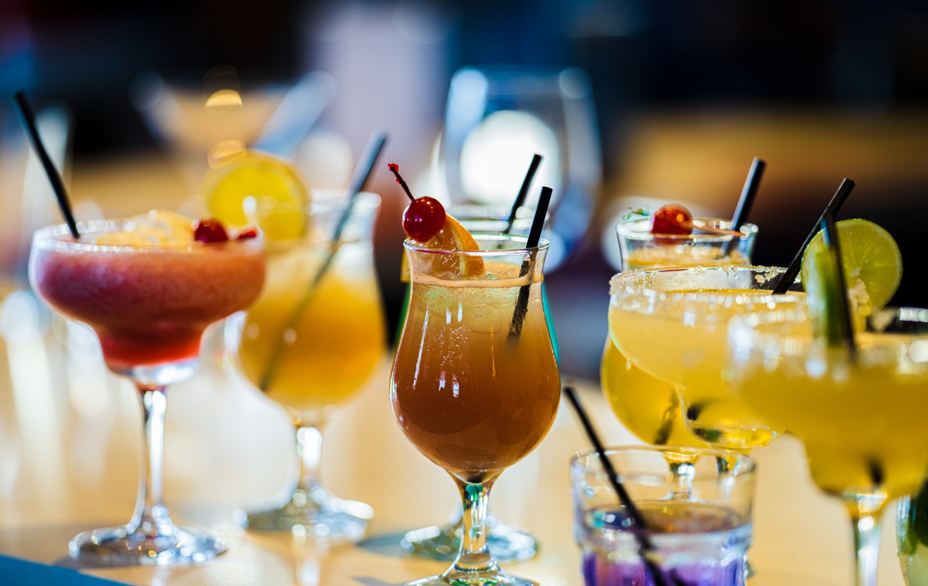 CLOUD NINE - BAR & GRILL