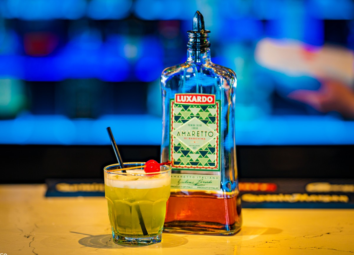 CLOUD NINE - BAR & GRILL